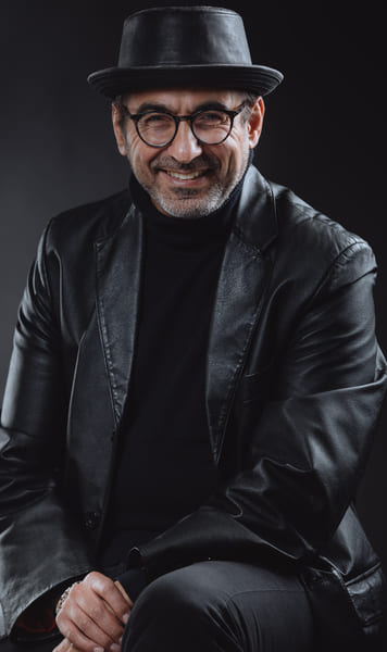 Über Güngör Coskun - GÜNGÖR COSKUN